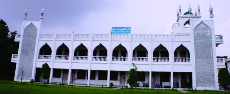 Lucknow Famous Places to Visit: Top Attractions & Travel Guide