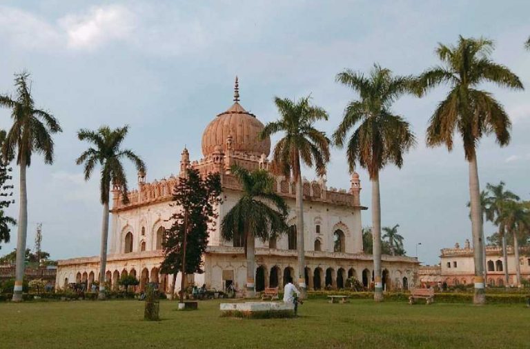 10 Best Places to Visit in Ayodhya Temples in India