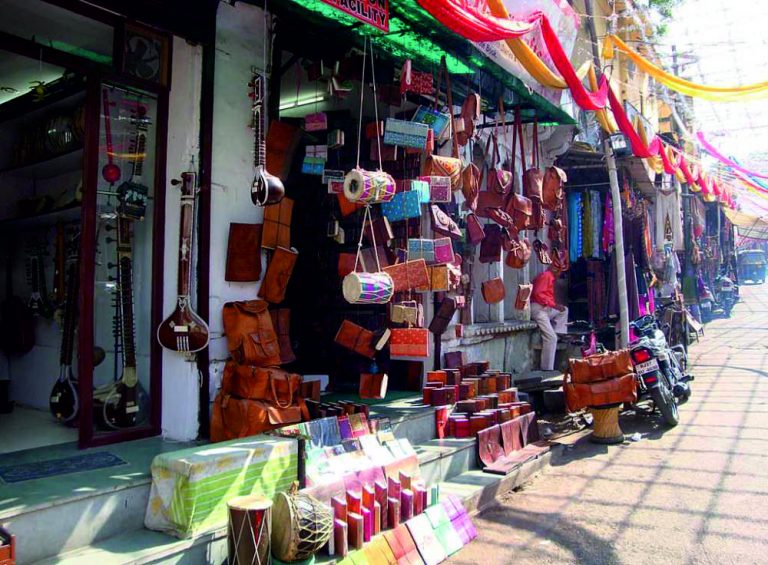 10 Best Shopping Places in Udaipur