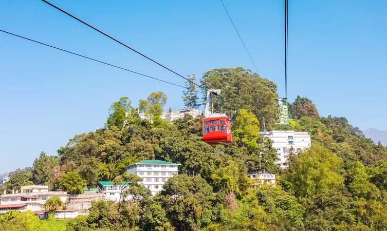 Gun Hill is famous tourist spot in mussoorie