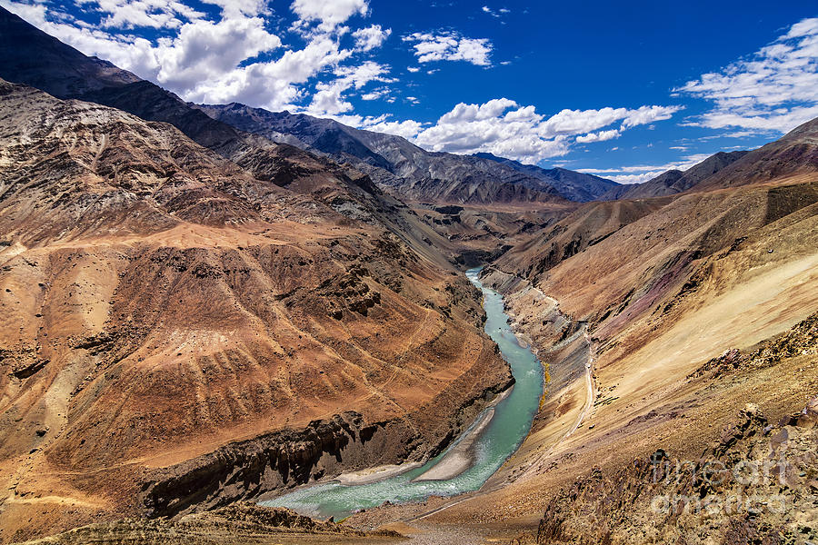 How to Reach Ladakh from Delhi: Route & Time