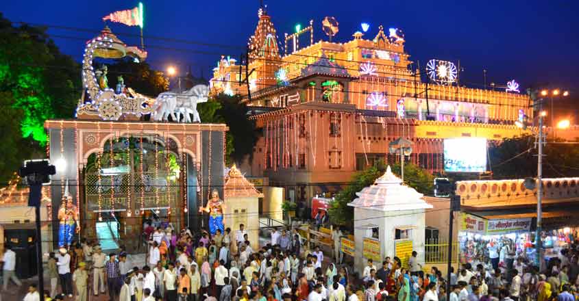 Must-Visit Attractions in Mathura, Agra, and Varanasi